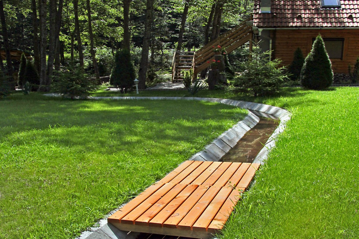 Sant trapezoidal prefabricat din beton R4 - Elis Pavaje